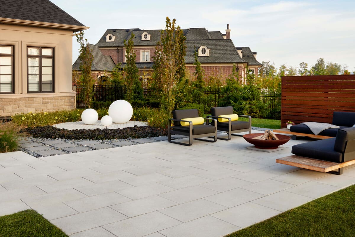 17+ Stunning Rectangle Patio Ideas & Layouts Perfect for Any Home (2024)